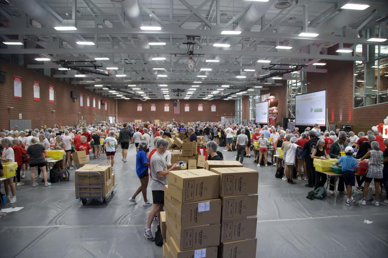 Buckeyes spread kindness with food packing event on national day of ...